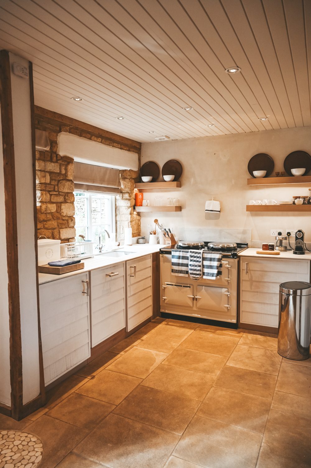 The Wild Rabbit: A Modern British Inn in The Cotswolds that's Perfect ...